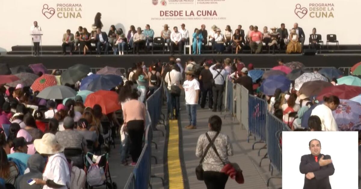En el Zócalo, Brugada da banderazo de salida al programa 'Desde la Cuna ... En el Zócalo, Brugada da banderazo de salida al programa 'Desde la Cuna ...